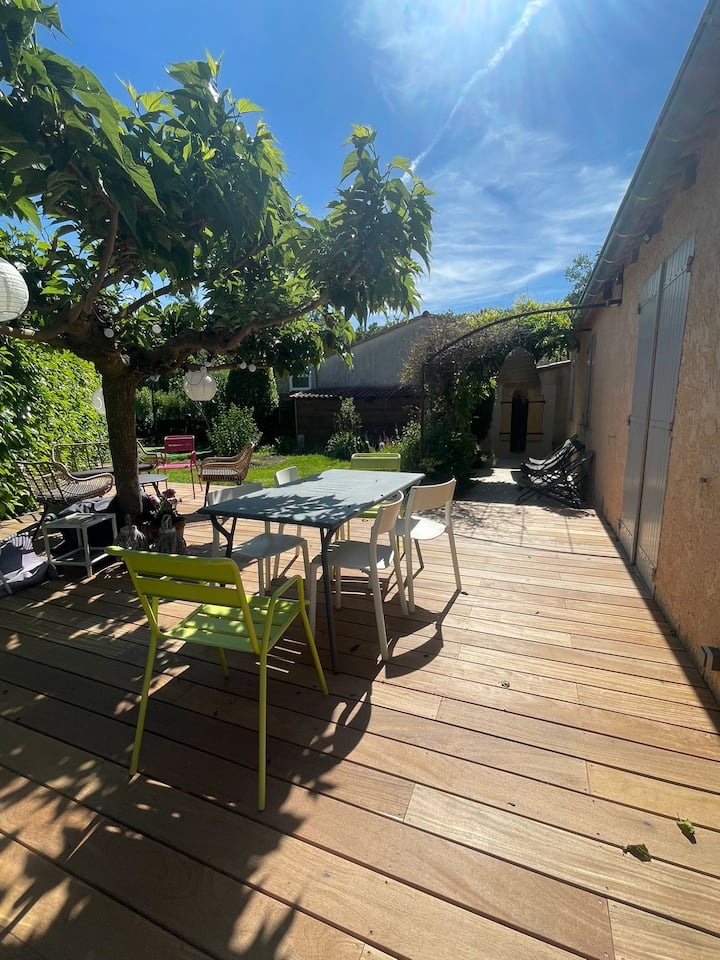 Jolie Maison De 95m2 Avec Jardin Proche Luberon - Cadenet