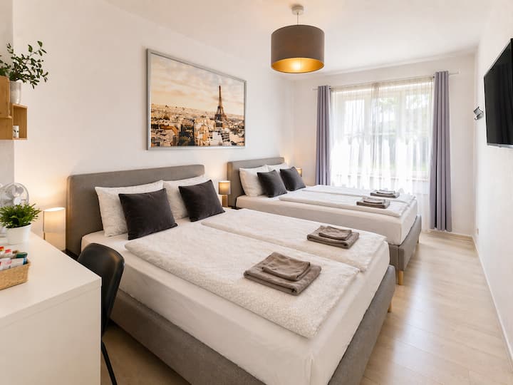 Cosy Apt. W/ Spacious Kitchen&netflix In Neustadt - Dresden