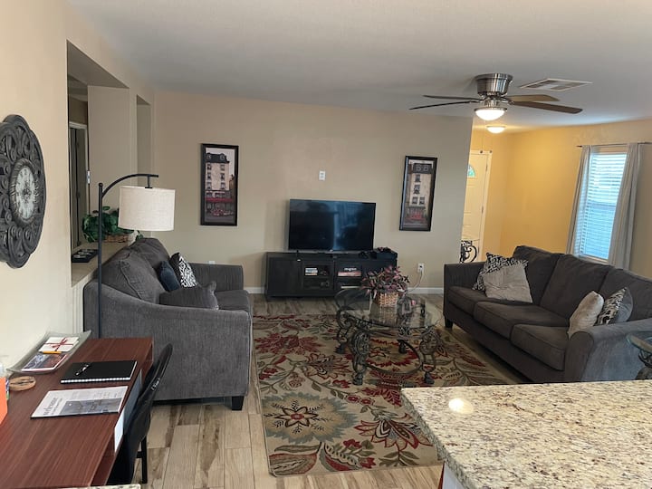 Private Remodeled Home Is Your Desert Oasis - Phoenix
