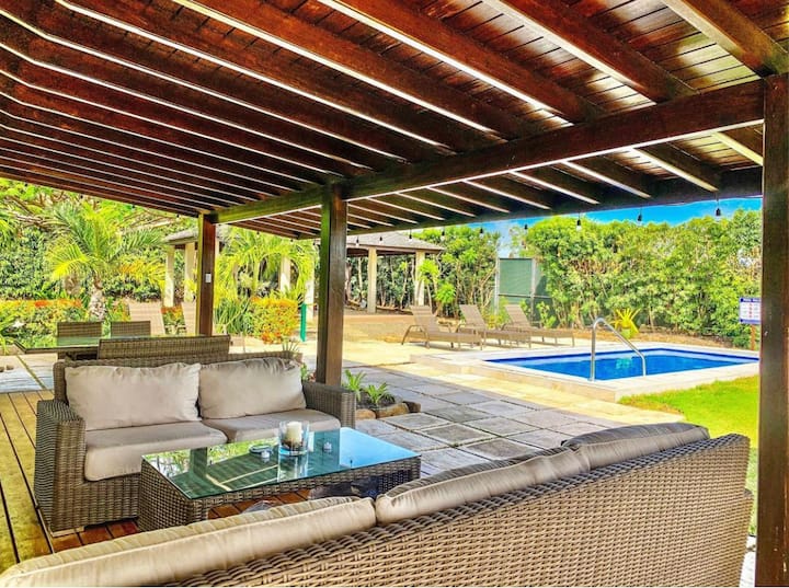 Private Pool Villa | 5 Min To Beach Sleeps 10 - Barbados