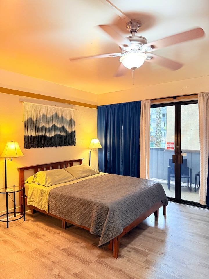 Comfortable Pool Side Studio - Hilo, HI