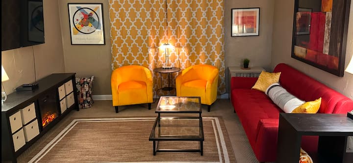 Plaza/kansas City Swanky 2 Bedroom Condo - Kansas City, MO