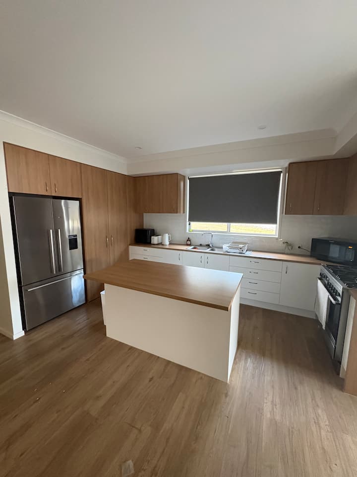 Easy, Nice And Hassle-free - Woodford