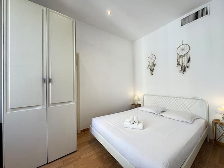 Appartement De Charme Dans Le Carré D'or - Nice