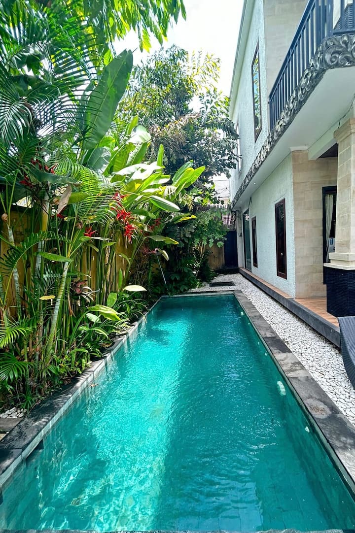 Laksmi House, 2br With Private Tropical Pool - Bali