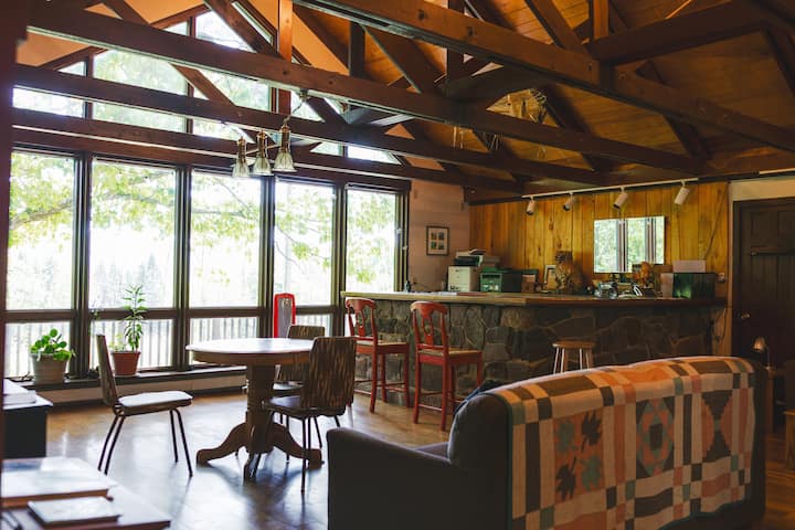 The Lodge At Yew Mountain Center - Part Of The Mmt - Hillsboro, WV