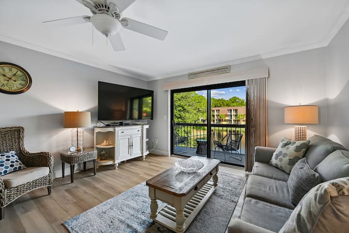 Gorgeous End Villa W/ Lagoon Views - Saint Helena Island, SC