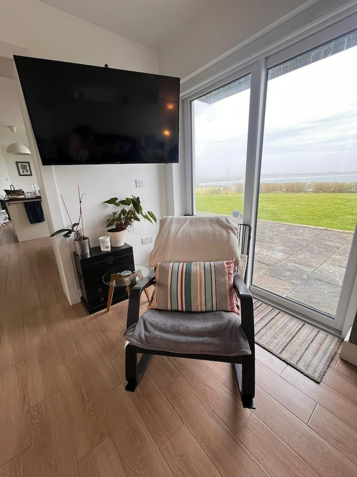 Beautiful Room In Coastal Home, Tramore - Waterford