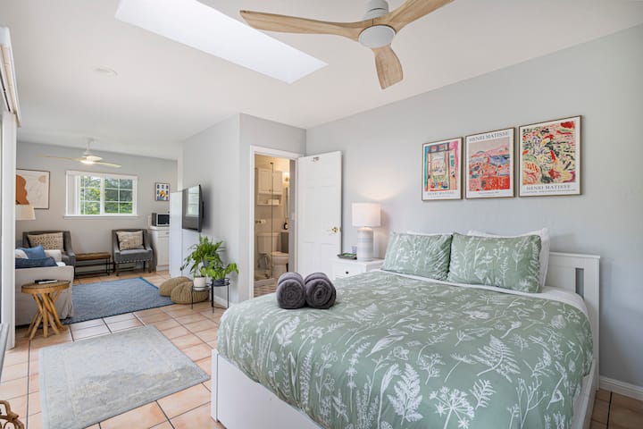 Private Garden Cottage Belmont Hills*pool*hottub* - San Mateo, CA