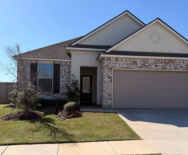 Beautiful Lakeview Property With Fishing. - Slidell, LA