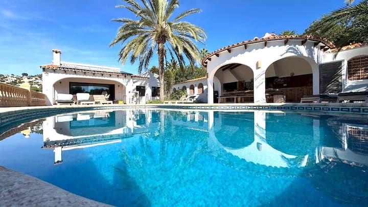 Villa Natimar: Comfortable 5-bedroom Holiday Home - Benisa