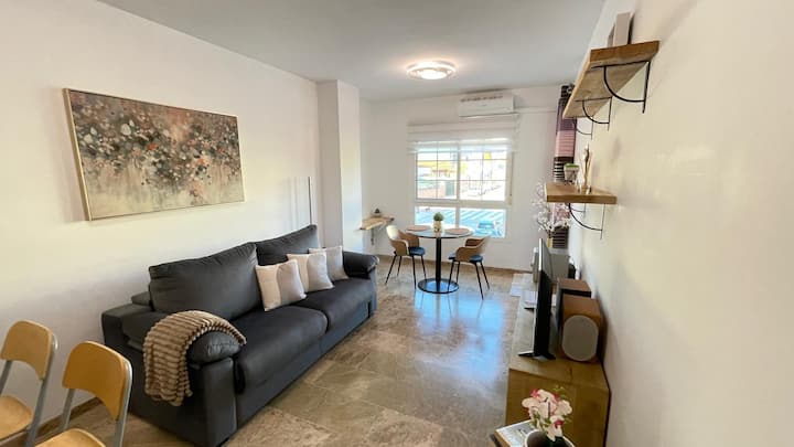 Kiweki Apartament With Pool - Alhaurín de la Torre