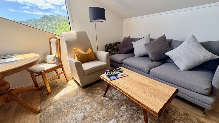 Fantail Hill - Guest Suite- Stunning Coastal Views - Thames