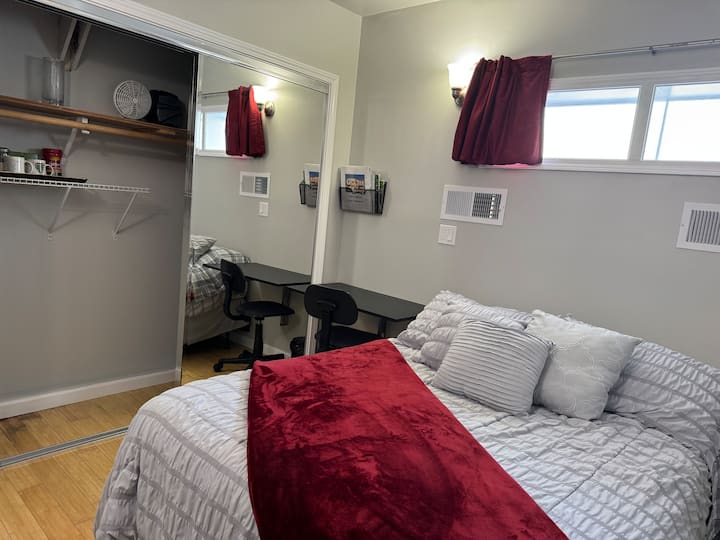 Sf Private Room & Bath W/parking Near Bart - Brisbane, CA