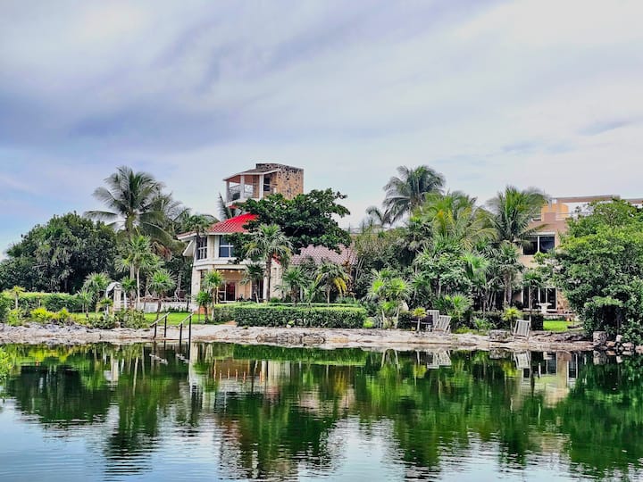 Increíble Casa En Akumal Con Acceso A Laguna Yalkú - Akumal