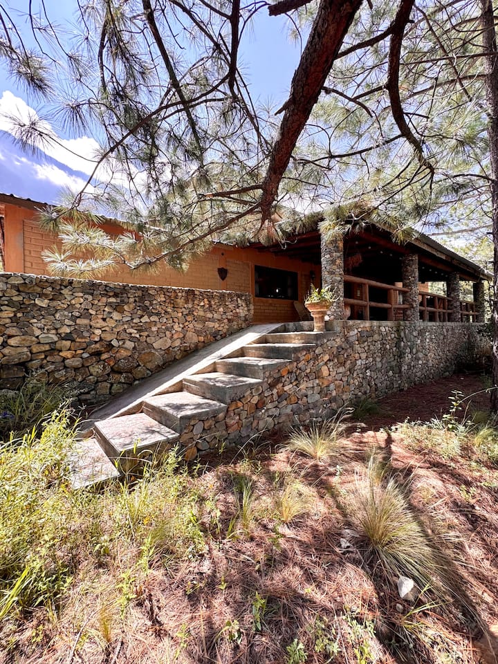 “Casa De Montaña Con Vistas Y Wifi Satelital” - Nuevo León