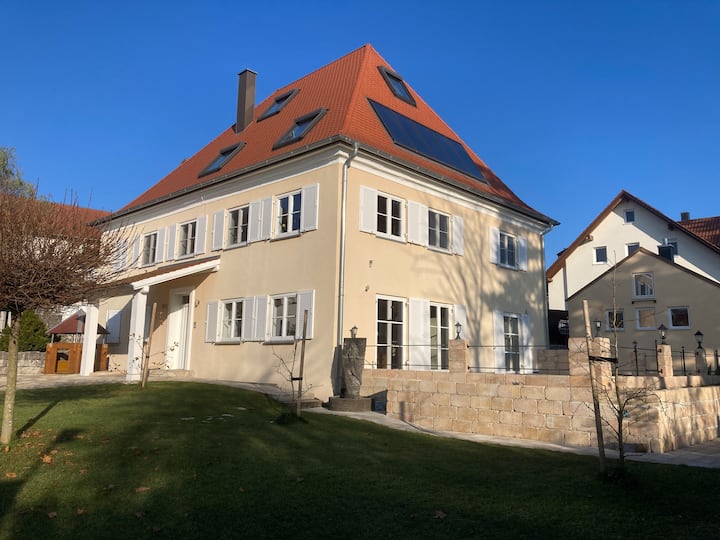 Wohnung In Denkmalgeschütztem Ehemaligem Forsthaus - Ochsenhausen