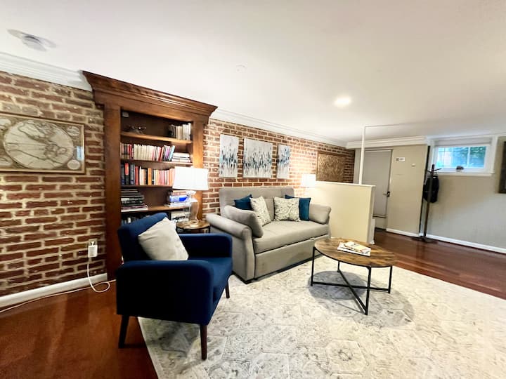 Walk To Metro-next To Stanton Park-classic Dc Home - State of Washington