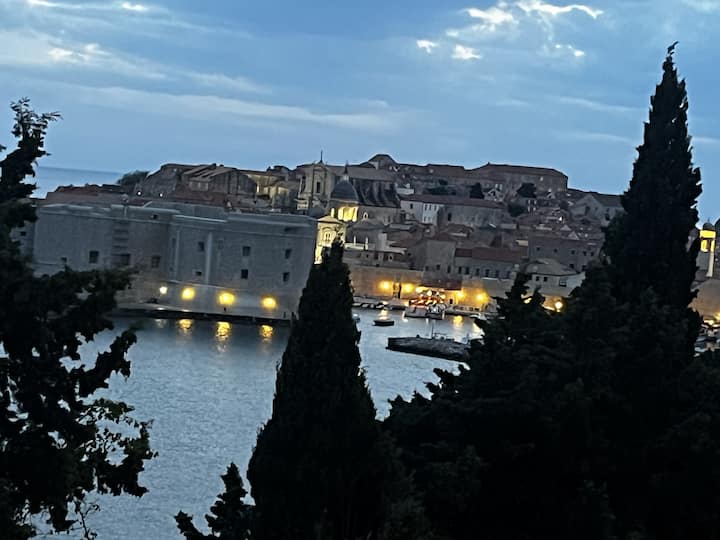 Discounted Two-bedroom With Ac In Old Dubrovnik - Dubrovnik