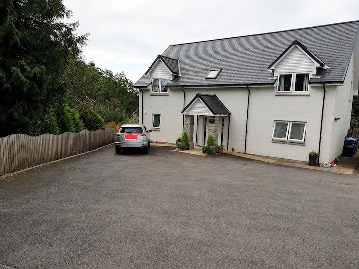 Traigh Eais Studio
Licence Ref - Ar00604f - Oban