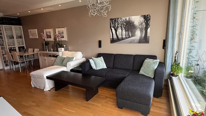 A Nice Room , Close To Everything - Tromsø