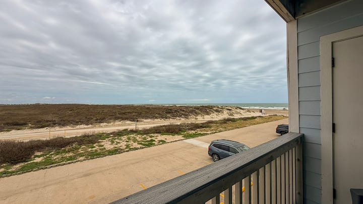 Beachside Escape | Heated Pool & Hot Tub - Corpus Christi, TX