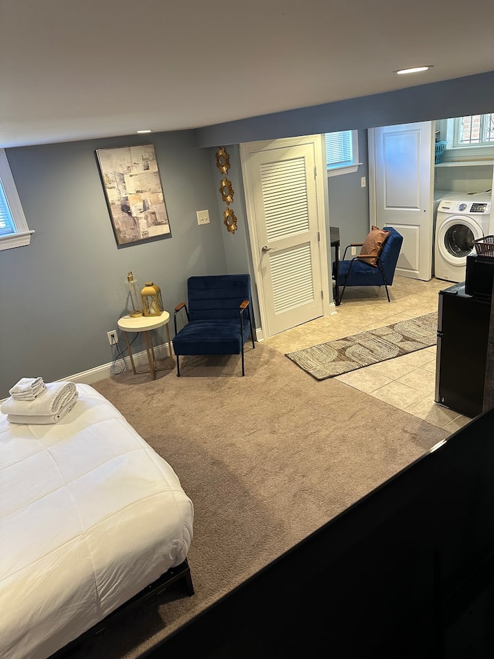 Cozy Suite Self Check-in & Free Parking In Ne Dc - Washington, D.C.