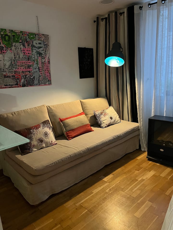 Spacieux Studio Atypique, Centre, Terrasse, Calme - Les Baux-de-Provence