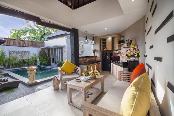 Beautiful  2bedroom Green Selukat Corner - Indonesia