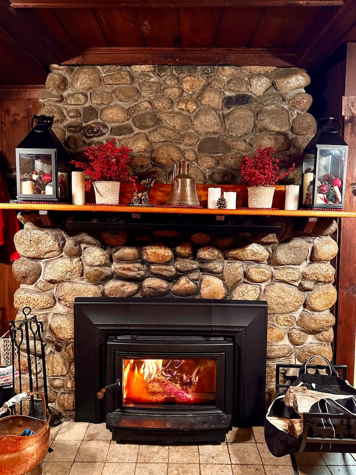 Lil' Red Cabin -  In The Heart Of The White Mnts - New Hampshire (State)