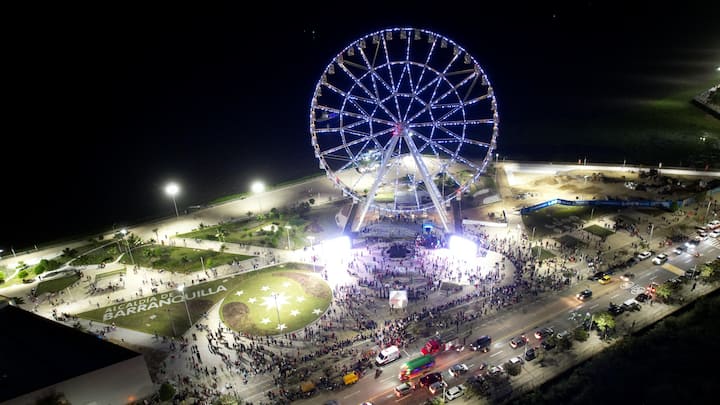 Barrio Prado, Junto Casa Carnaval, Plaza De La Paz - Barranquilla