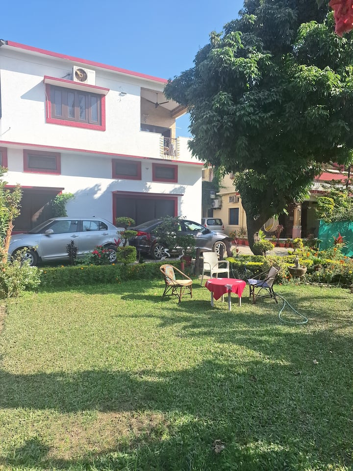 Agarwal Homestay - Dehradun
