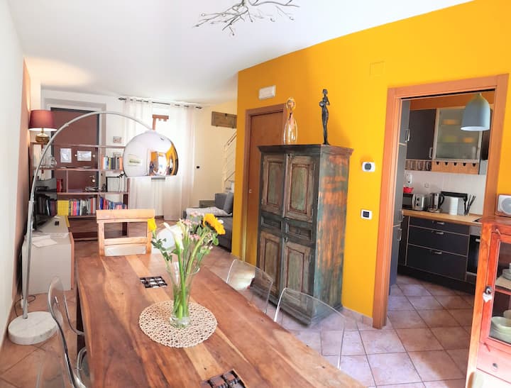 "House Nubia": Townhouse With Free Parking Lot - Florenz