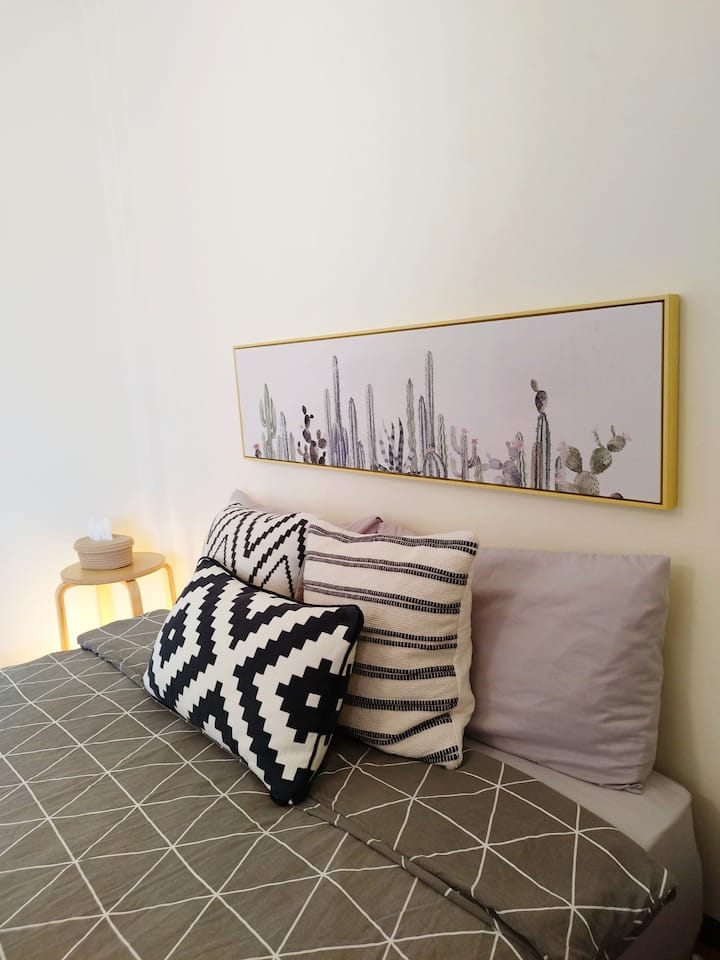 《拾光》透天單層獨立使用/4k影音空間。適合情侶夫妻。頭份交流道三灣出口3分鐘、尚順育樂中心10分鐘 - 頭份市