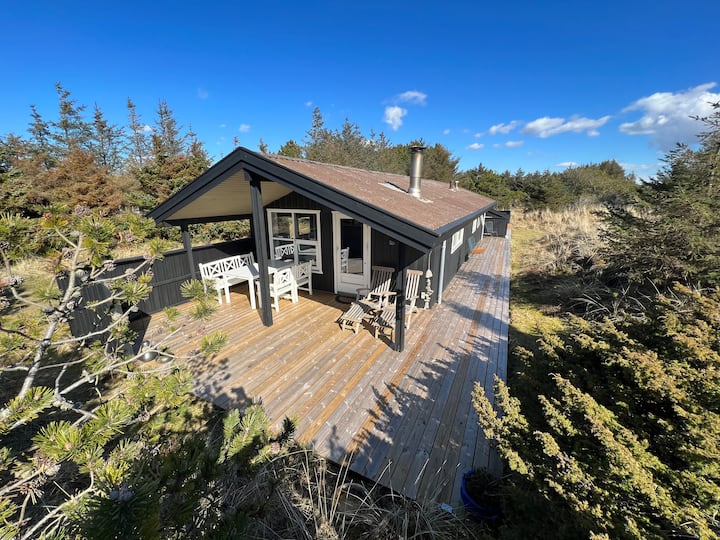 Hyggeligt Sommerhus På Ugeneret Klitgrund. - Saltum