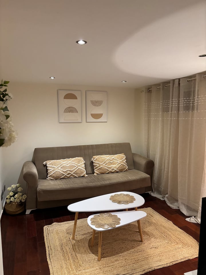 Logement  Cosy- Jacuzzi Terrasse - Parking - Gennevilliers