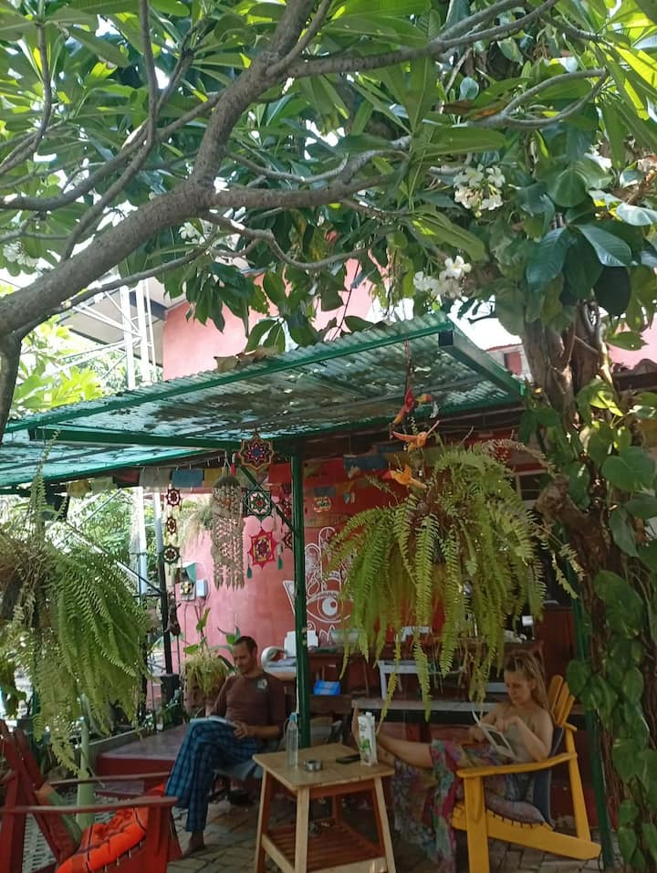 Taja Guesthouse - Chiang Mai