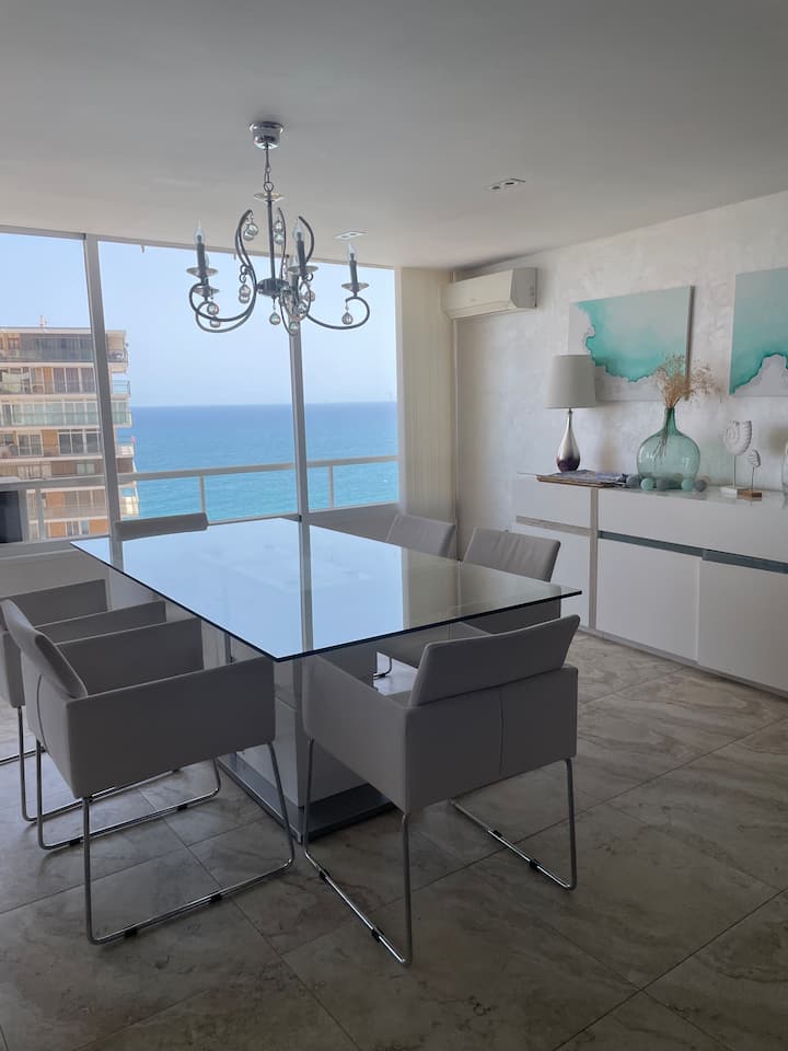 Luxury Apartment With Sea Views In Alicante!!! - Alicante
