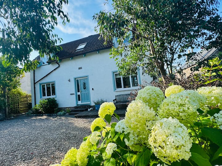 Newcroft Cottage, By The River In Heart Of Comrie - Comrie