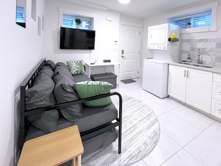 1 Bedroom With Wifi, Laundry, Queen Bed, Sofa Bed - 버너비