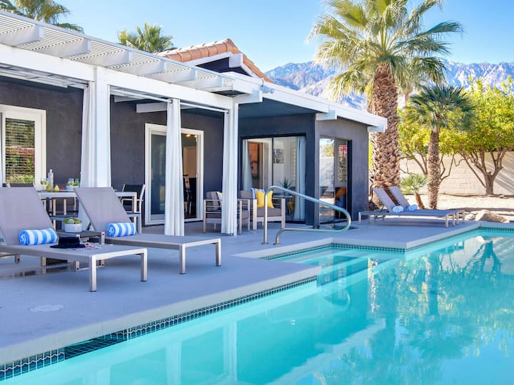 Azure Oasis - Modern Poolside Retreat - Palm Springs, CA