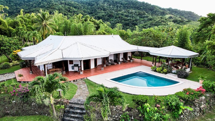 Parrot Estate Villa - Tobago