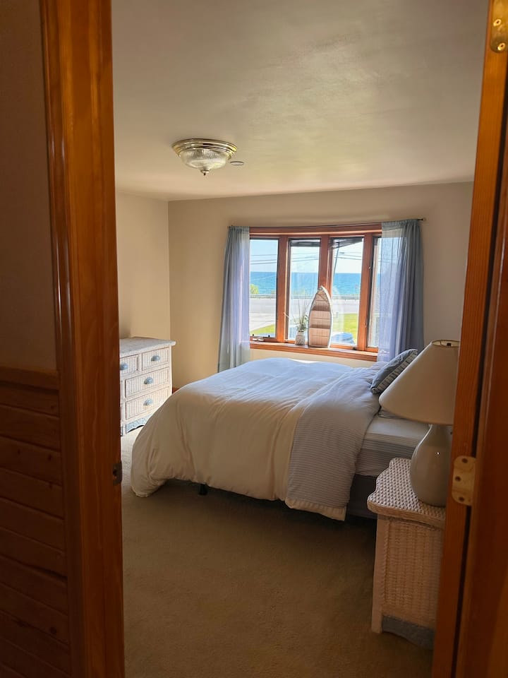 Lake View | Parks 5+| 13 Mi To Point Beach Plant - Two Rivers, WI