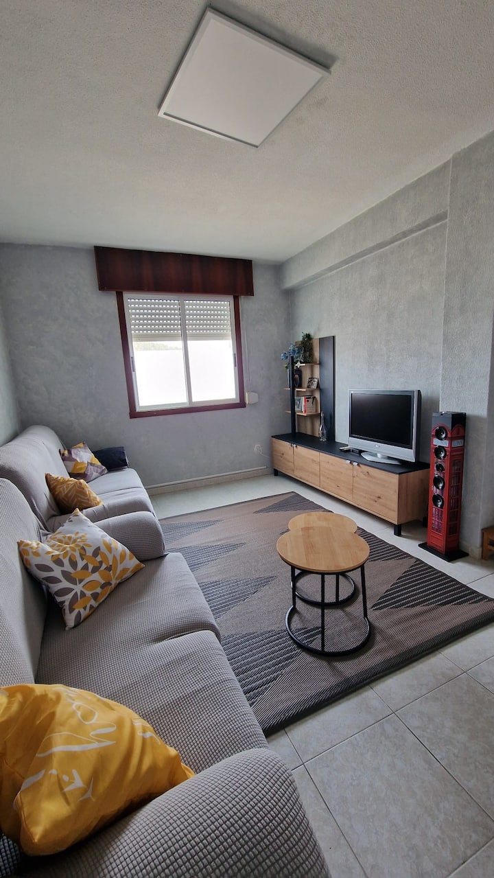Casa Del Abuelo
Coruña, Laracha, Leston - Carballo