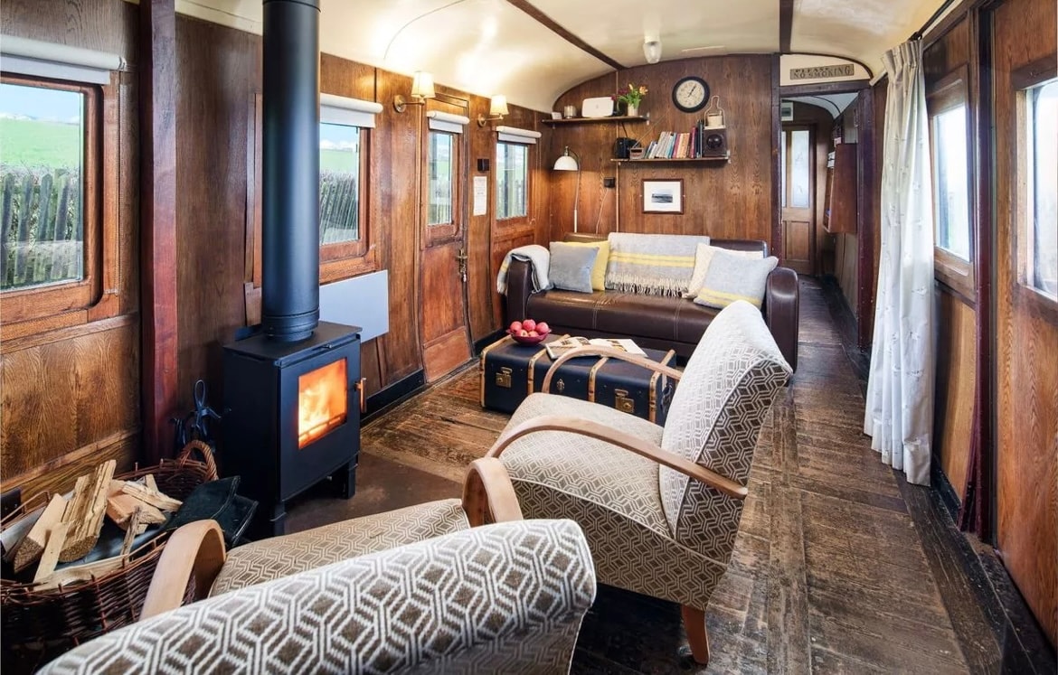 Unique Vintage Railway Carriage, 180* Sea View - Houses for Rent in ...