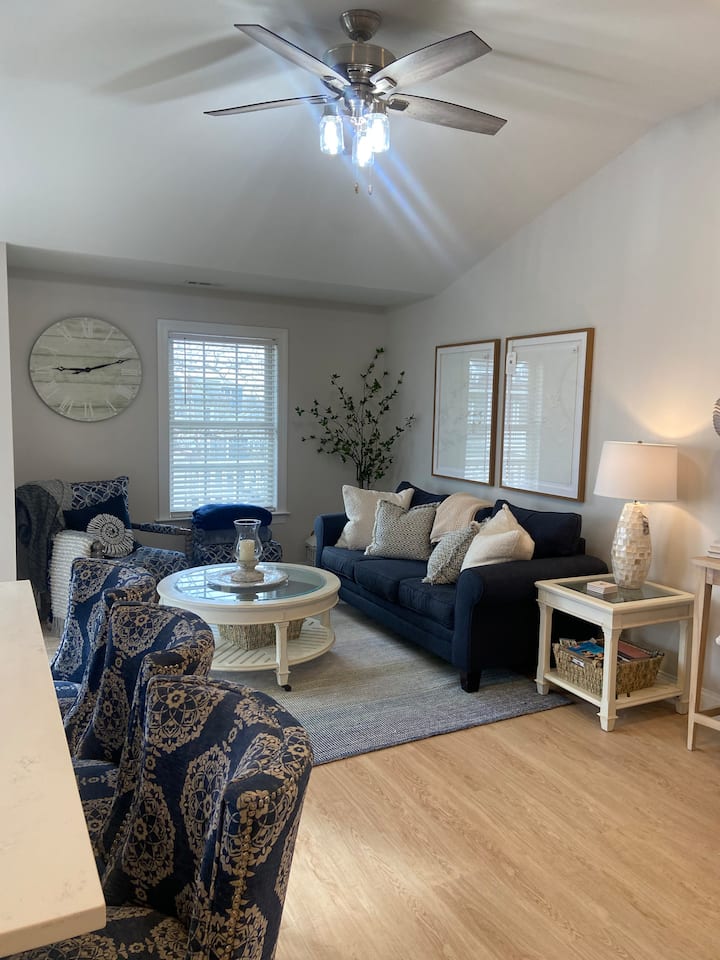 Gorgeous Condo Only 3 Blocks To Beach & Boardwalk - Wildwood, NJ