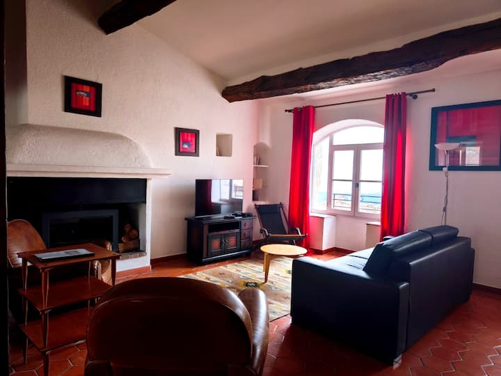 Appartement Vue Mer Dans Le Village De Gourdon - Grasse