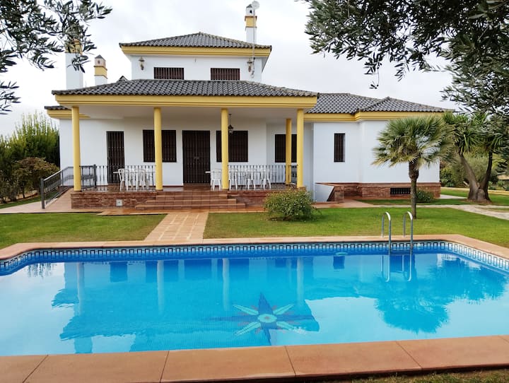Villa Finca Entre Olivos - Carmona