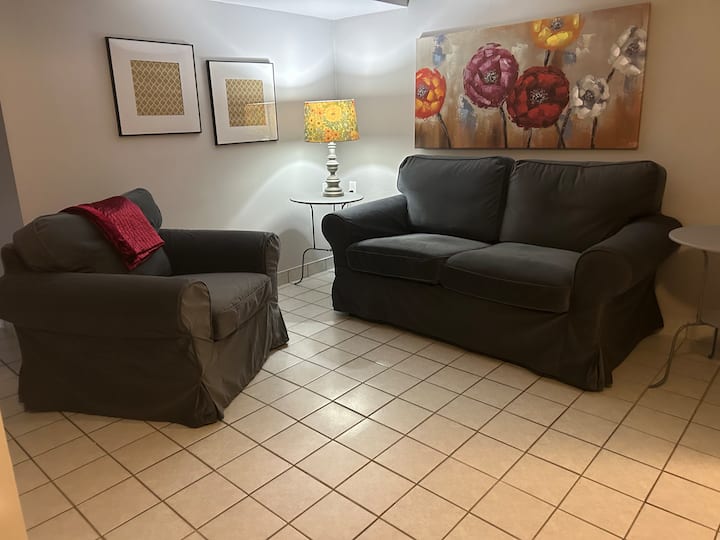 Quiet Jewel In Heart Of The City - Hamilton, Canadá