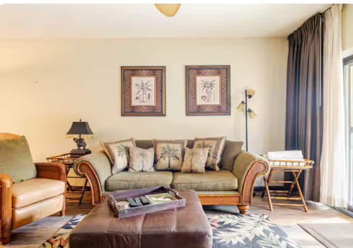 Luxury & Spacious Palm Springs Oasis Resort Condo - Palm Springs, CA